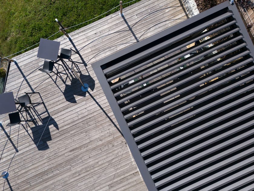 OPEN+ | Freestanding pergola Freestanding bioclimatic aluminium pergola ...