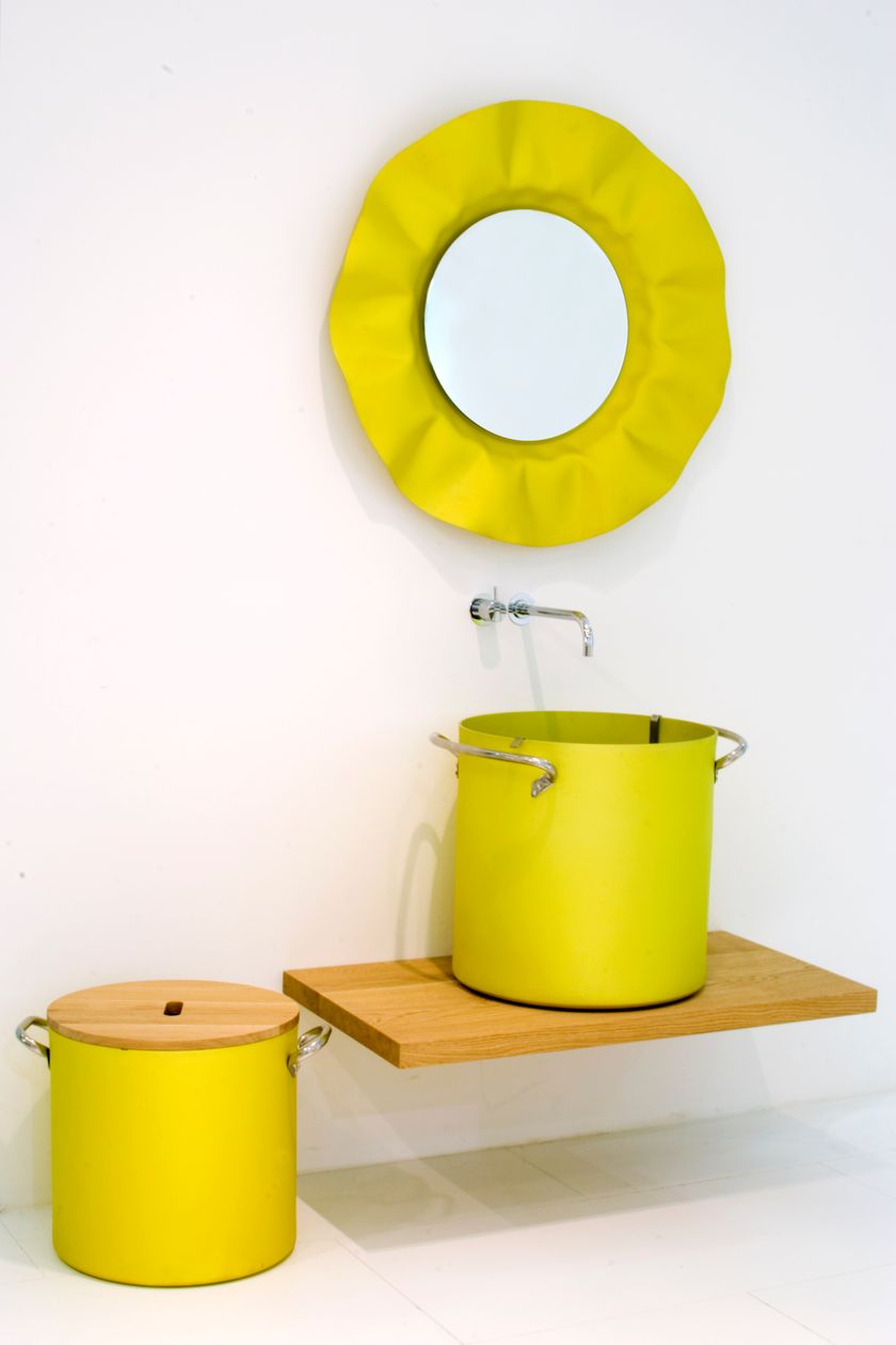 CHEF Round aluminium mirror with integrated lighting By Rapsel | design ...