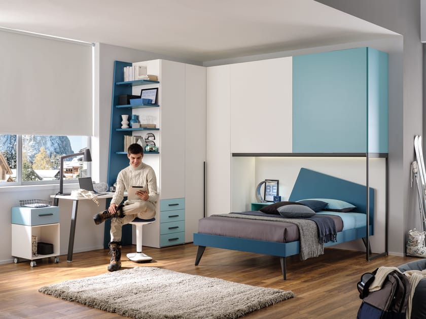 YC313 Bedroom set By Moretti Compact