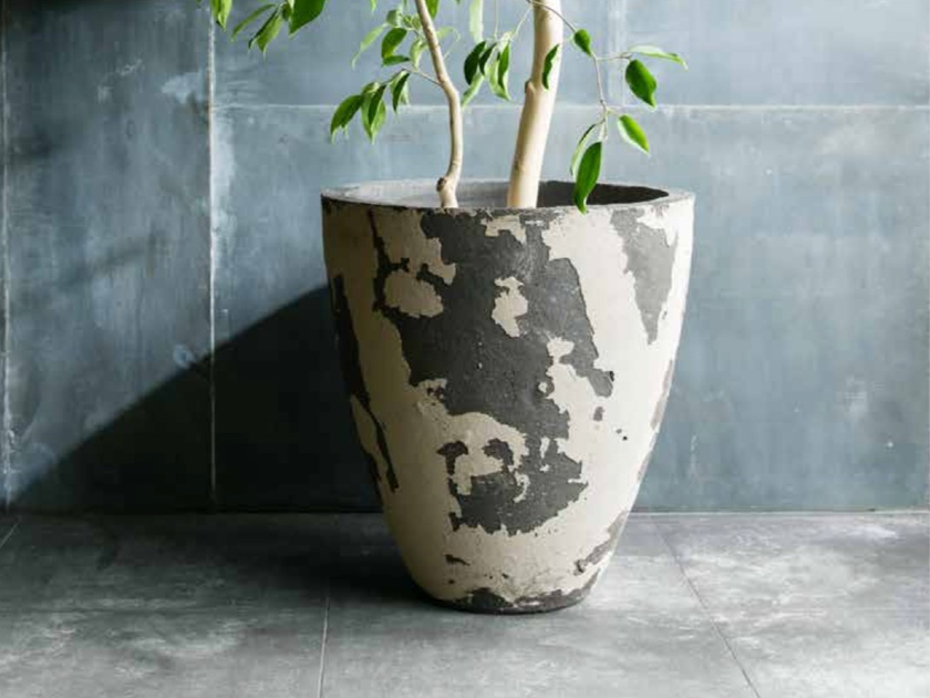 Handmade terracotta garden vase NARA By DOMANI