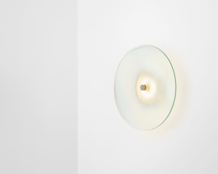 NEBULAE LED glass wall light By Ross Gardam