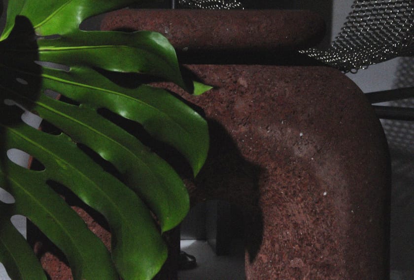 NEOLITHIC THINKER Taburete By MOVIMENTO