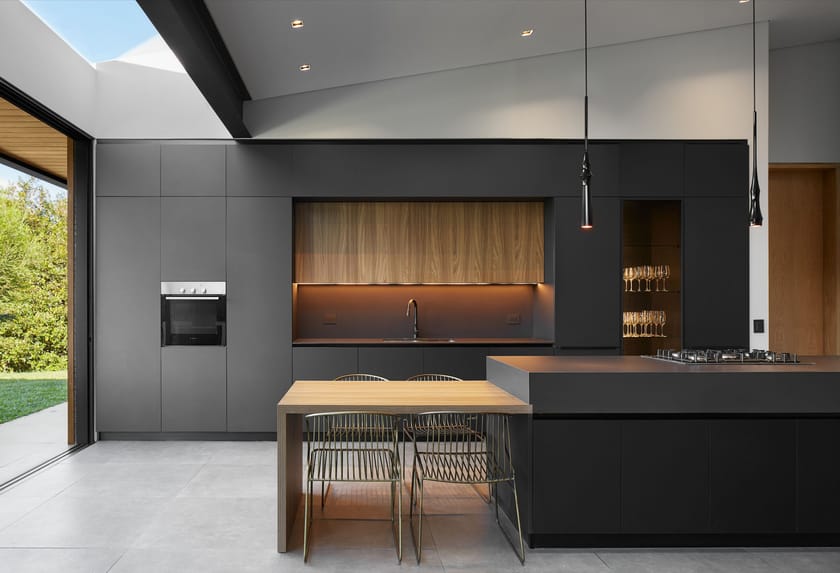 NERO Neolith wall/floor tiles By NEOLITH