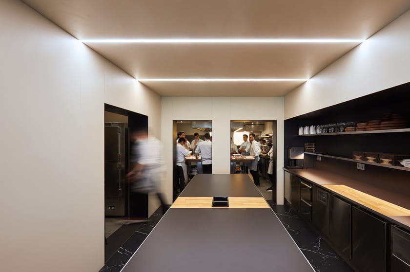 NERO Neolith wall/floor tiles By NEOLITH