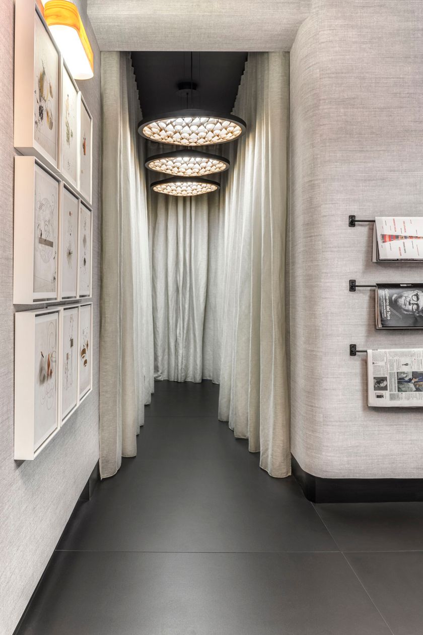 NERO Neolith wall/floor tiles By NEOLITH