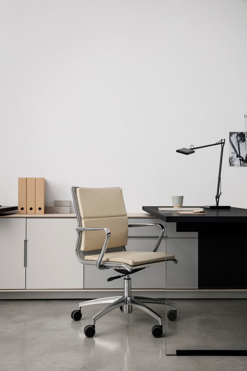 .NET Mesh office chair with castors with 5-Spoke base By IOC project ...