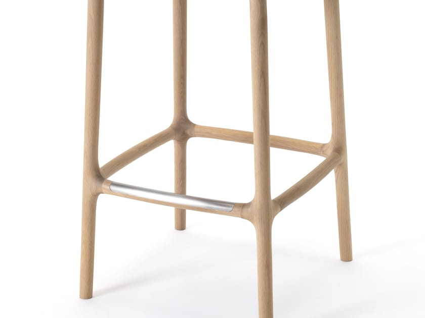 NF-BS01 Stool By KARIMOKU | design Norman Foster