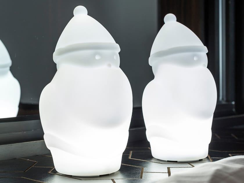 LED cordless plastic table lamp NIC Original Collection By Smart and Green