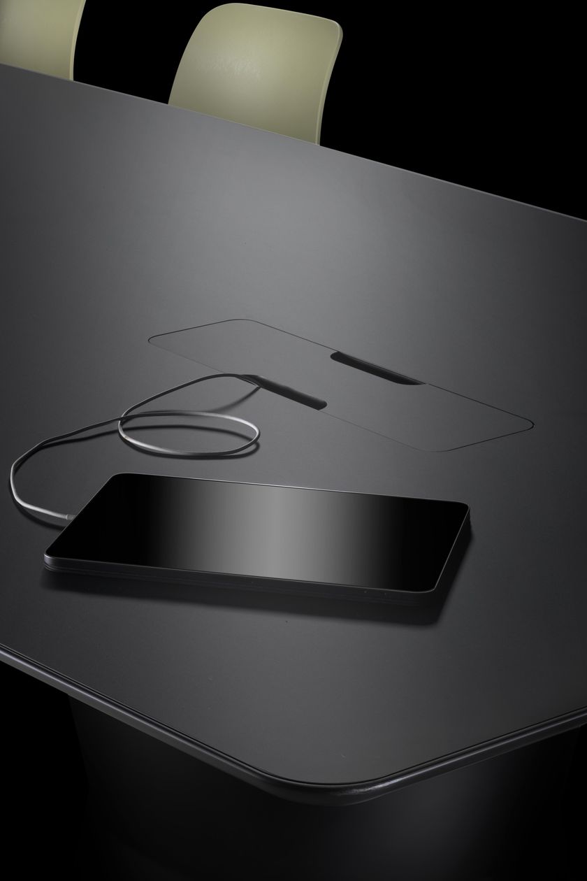 NIDABA | Table By GABER design Forsix