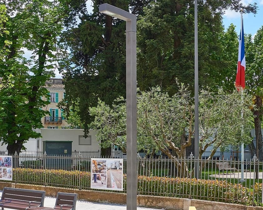 Metal street lamp NIXEA By GHM-ECLATEC design Stoa Architecture