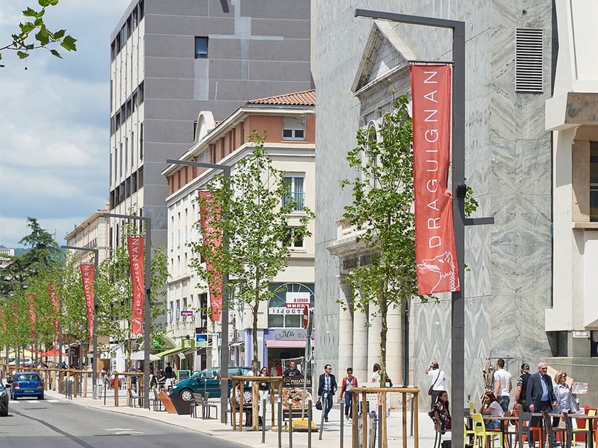 NIXEA Lampione stradale in metallo By GHM-ECLATEC | design Stoa Architecture