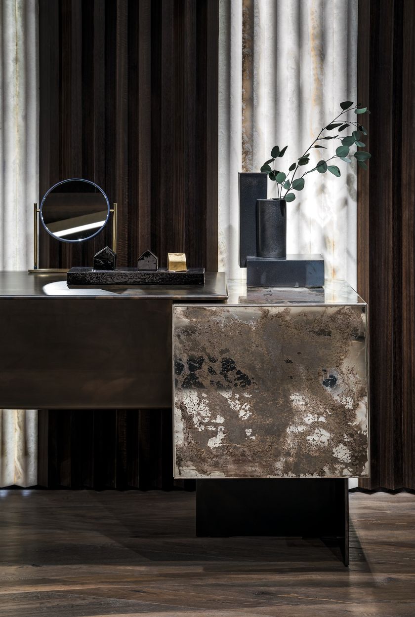 NOCTIS VANITY Metal dressing table By Henge | design Massimo Castagna