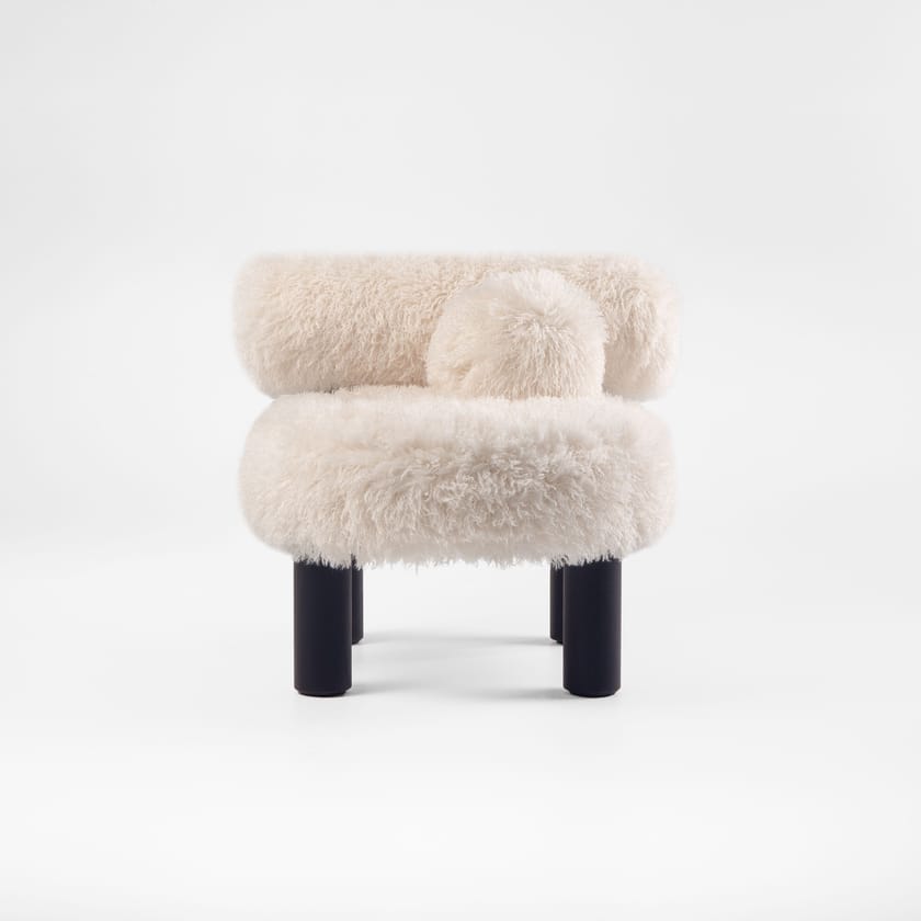 GROPIUS CS2 FLUFFY EDITION Petit fauteuil en fourrure synthétique By NOOM
