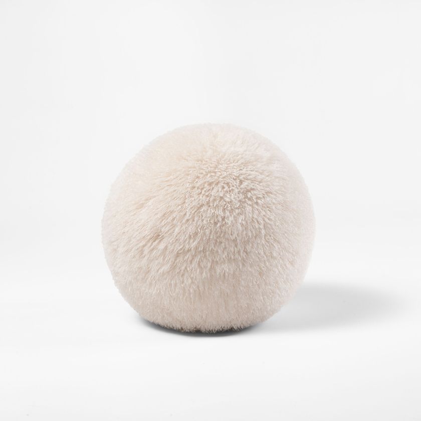 GROPIUS CS2 FLUFFY EDITION Fake fur easy chair By NOOM