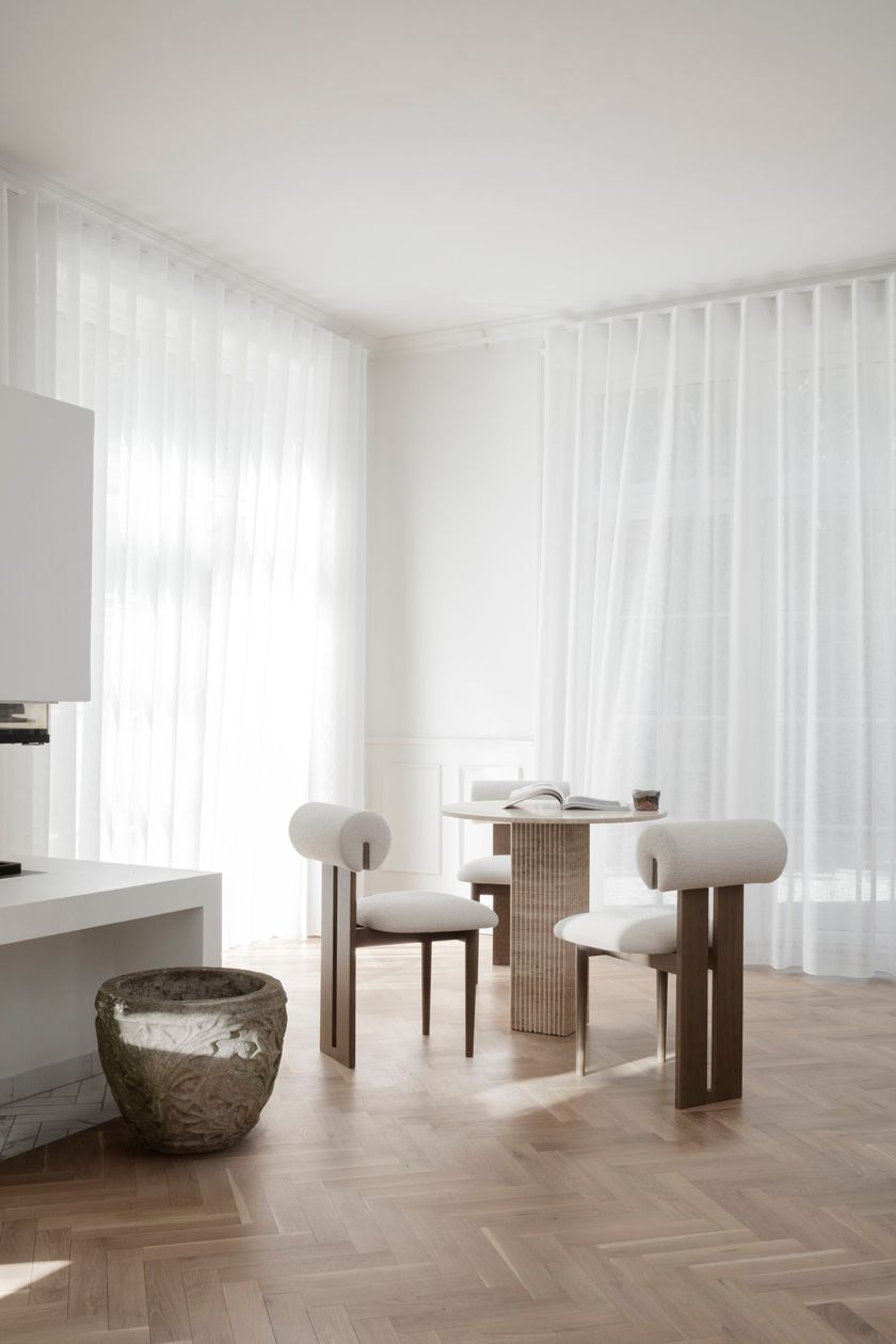 SOHO Table By NORR11