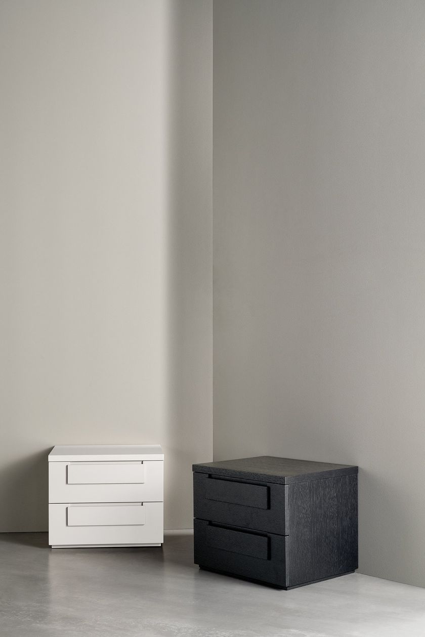 NOTE | Bedside table By Meridiani design Andrea Parisio