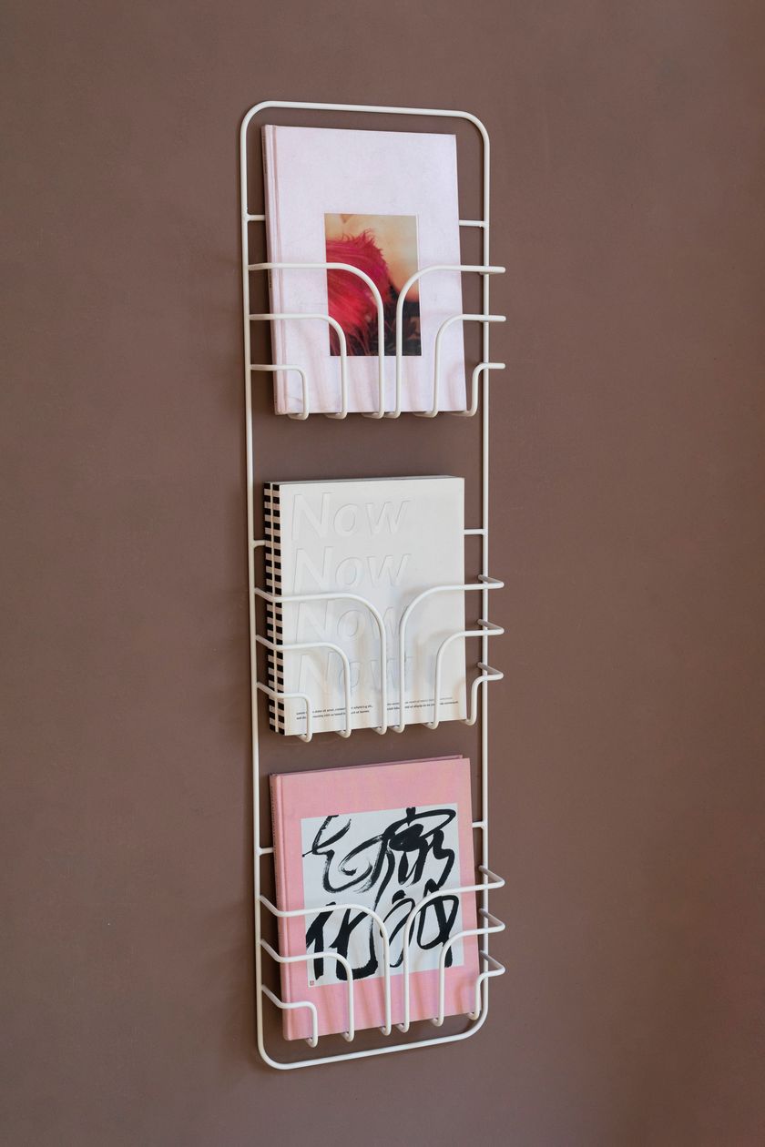 NOW Magazine rack By Maze