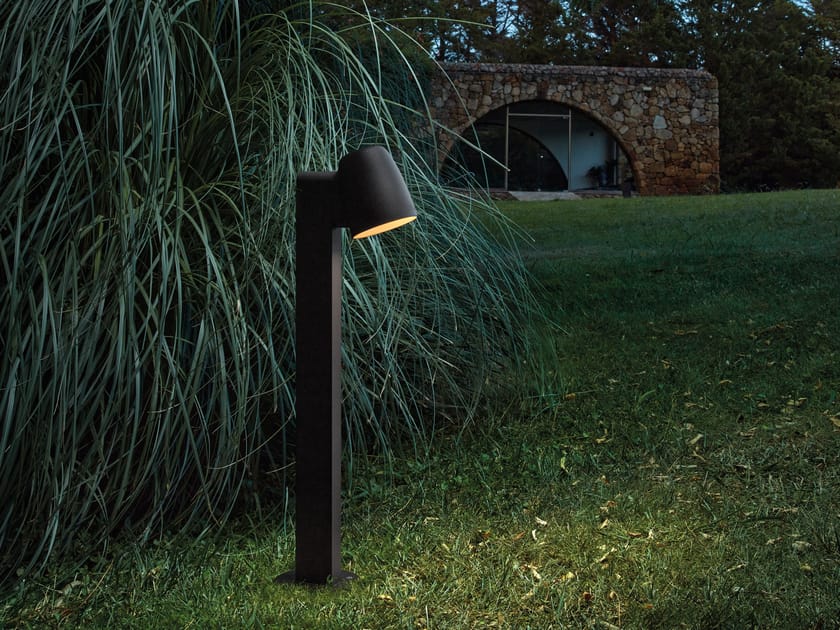 NUT | Bollard light By BOVER design Estudi Manel Molina
