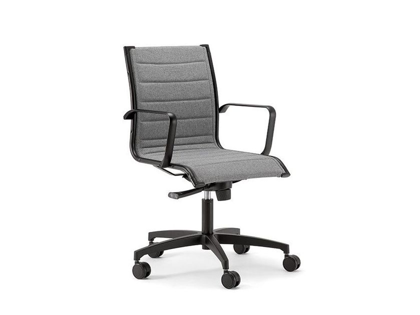 AALBORG LINE 02 BK Executive chair By Nahu