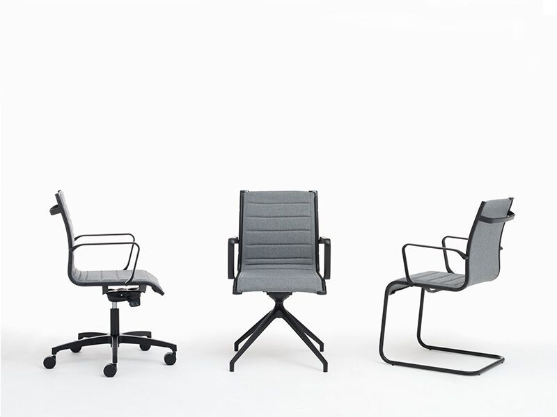 AALBORG LINE 03 BK Chair By Nahu