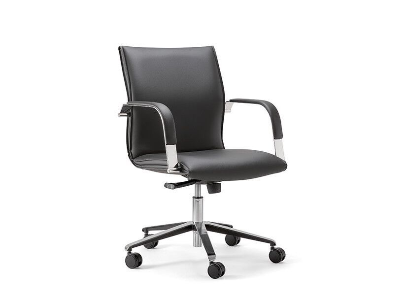 BERLIN 02 Executive chair By Nahu