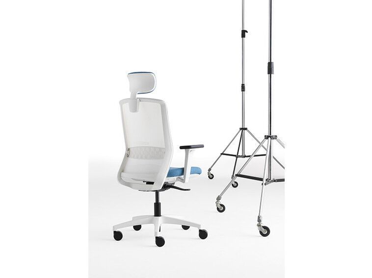 HALLEY WHITE 01 PT Office chair By Nahu