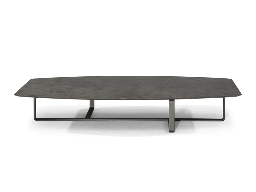 TEMPO 茶几 By Natuzzi Italia | design Maurizio Manzoni, Roberto Tapinassi