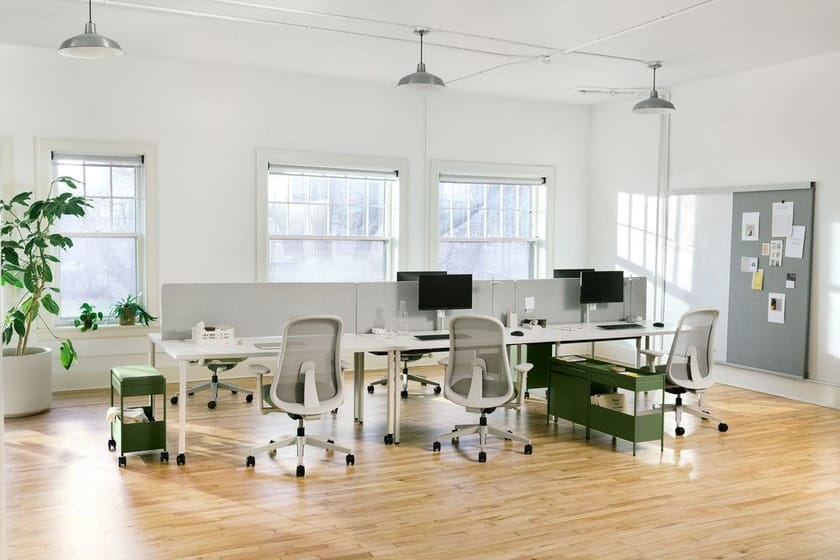 OE1 Sound absorbing mobile desktop partition By Herman Miller | design ...