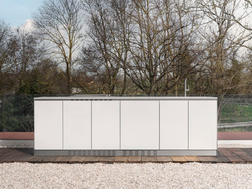 EMBOSSED MATT LACQUERED STAINLESS STEEL RAL 9010 Cozinha exterior em ...