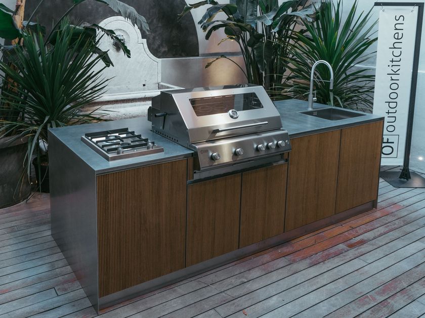 VIA NOLFI Gas stainless steel outdoor kitchen with Barbecue By OF ...