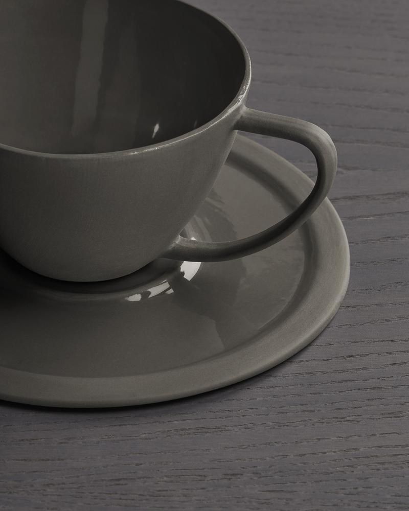 ONDA Porcelain cups set By Society Limonta | design Beatrice Rossetti