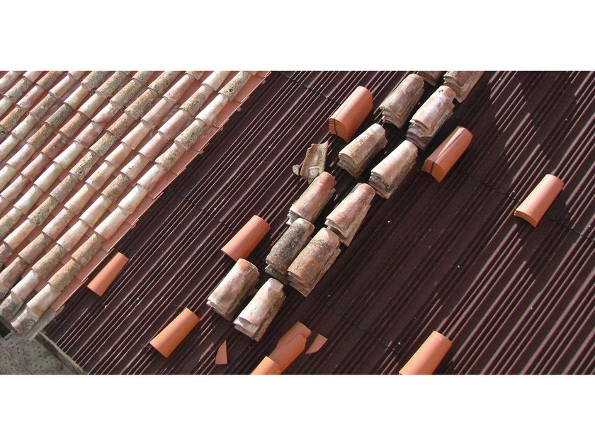 ONDULINE UNDER-ROOF Under-tile system By ONDULINE ITALIA