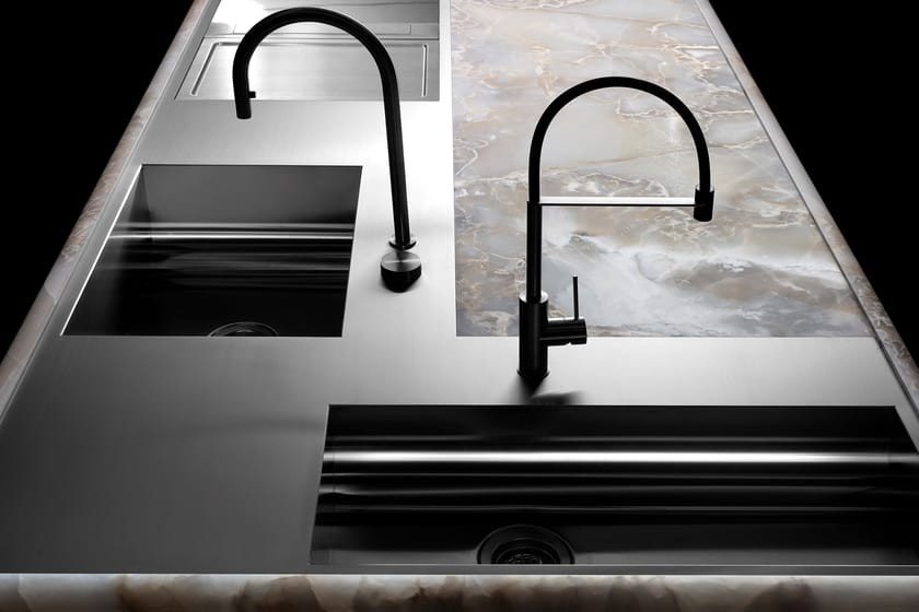 ONEON kitchen By Henge design Massimo Castagna