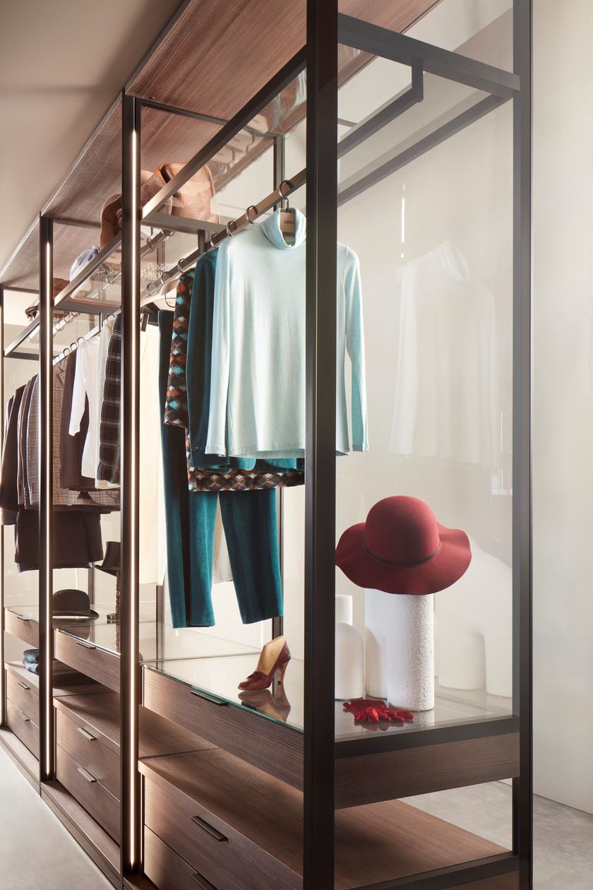 ARMADIO AL CENTIMETRO - HINGED Sectional walk-in wardrobe By Lema ...