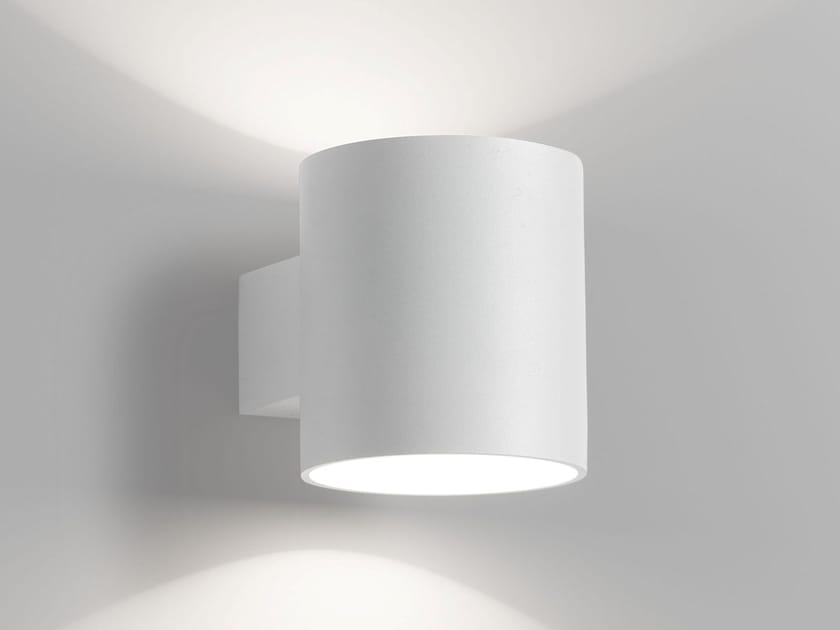 ORBIT T LED Wall light By Delta Light