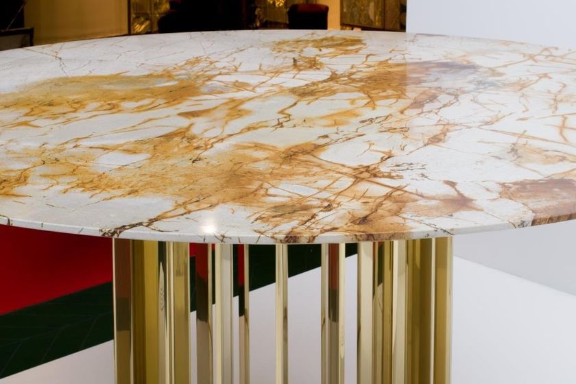 ORBITER SPIDERMAN | Dining table By OIA Design