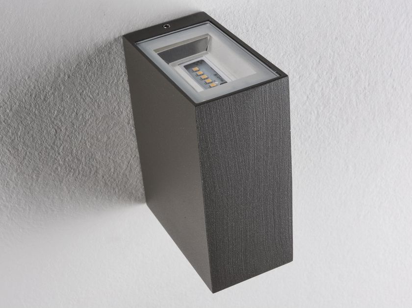 ORION V LED die cast aluminium wall light By PERFORMANCE iN LIGHTING