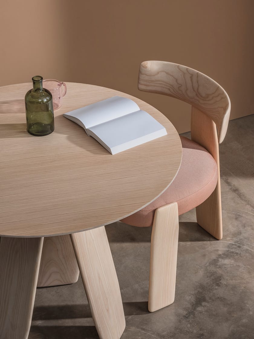 ORU ME6544 / ME6546 Round ash table By Andreu World | design Patricia ...
