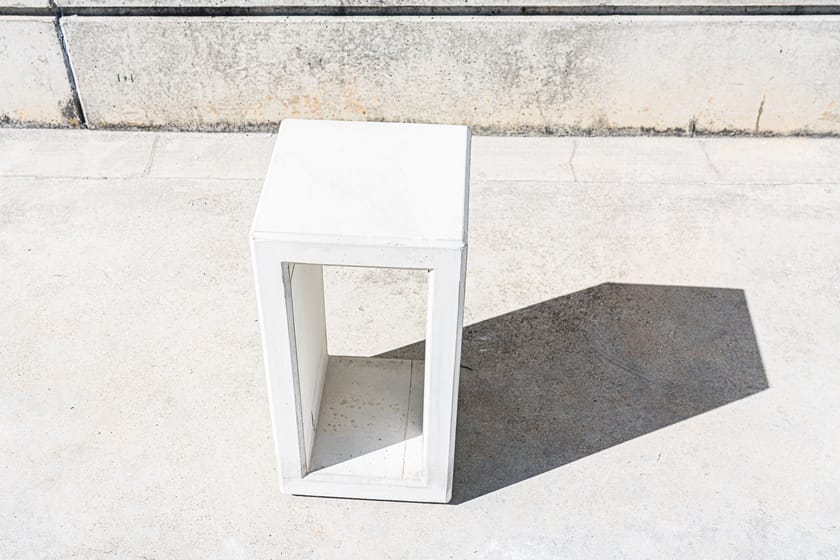 OUTLINE Poller aus Beton By SIT | design Gonçalo Silva