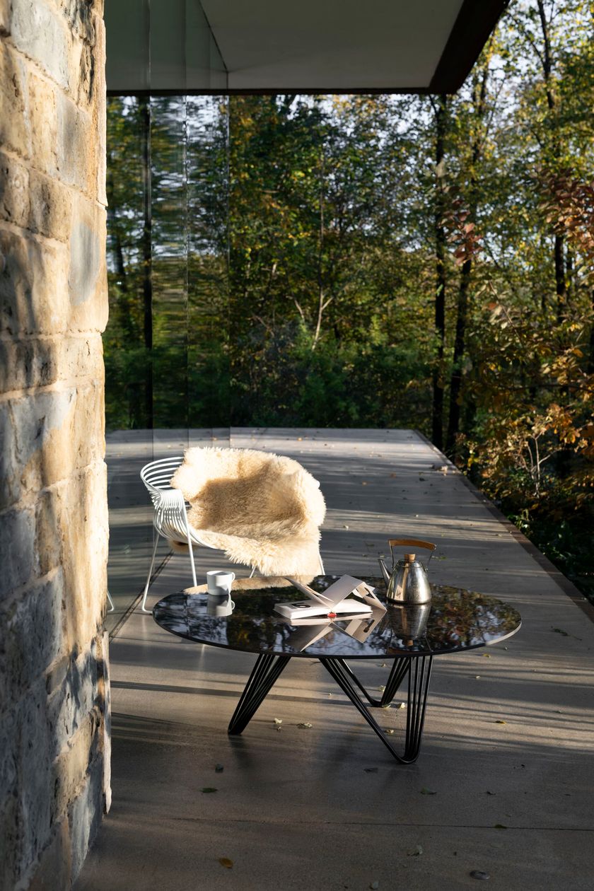 PACEMAKER Round garden side table By OUTOO