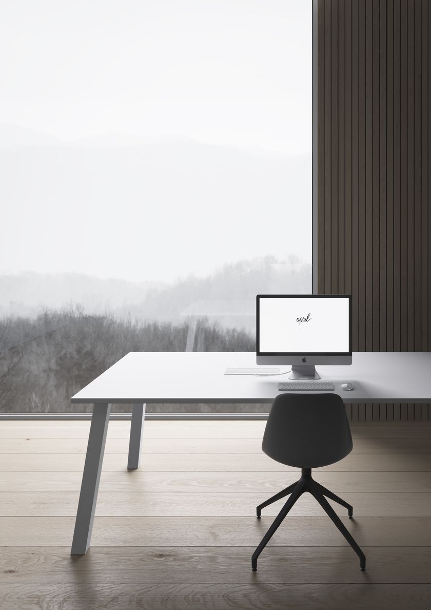 OXTON 桌子 By Crassevig | design Enrico Franzolini