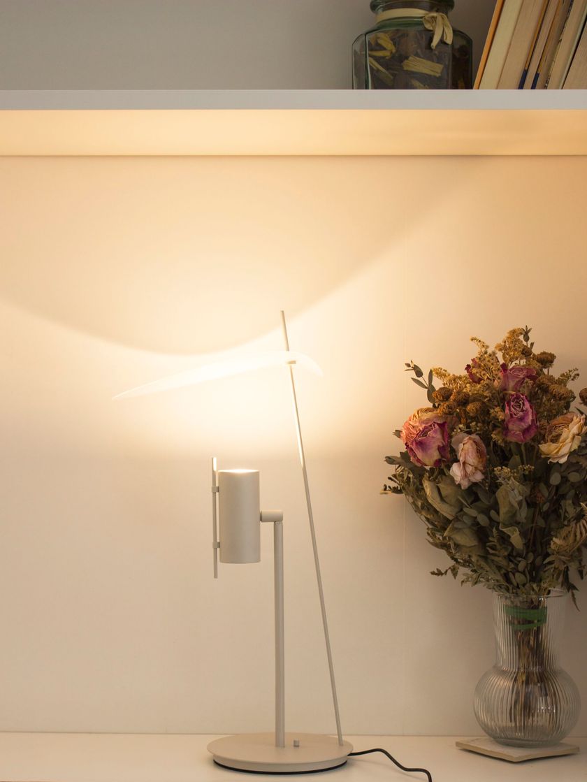STILLA Table lamp By OliveLab