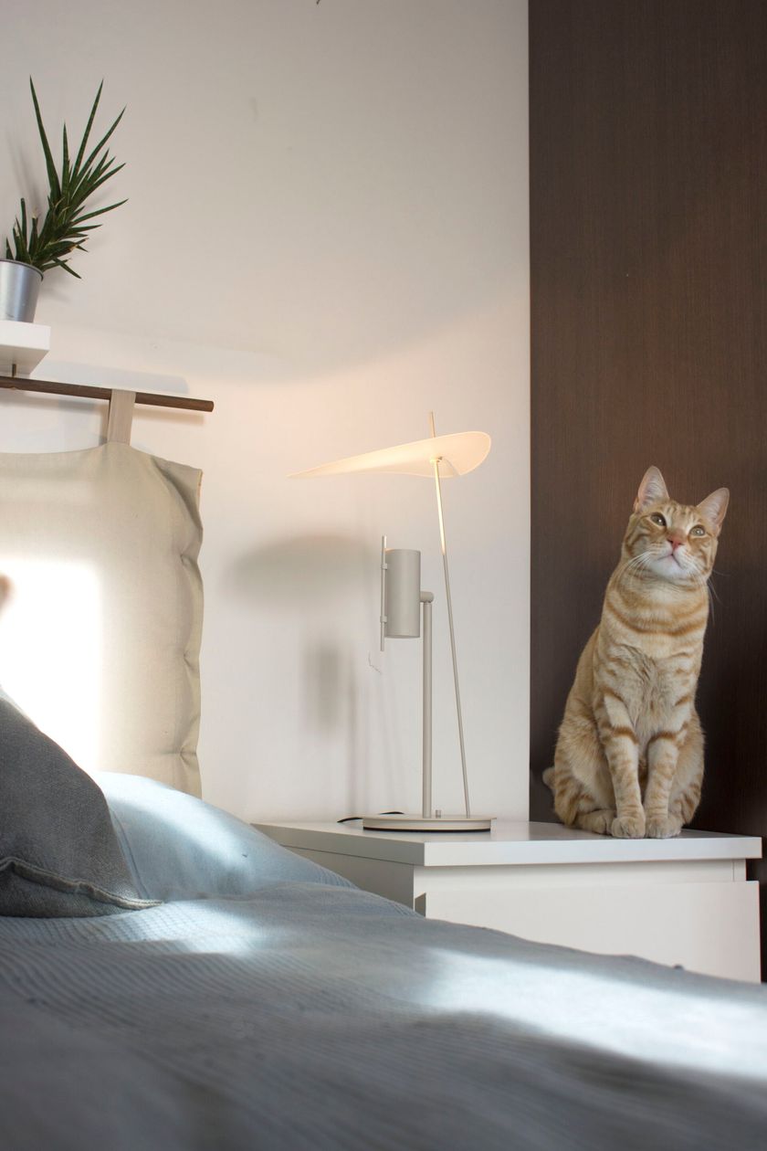 STILLA Table lamp By OliveLab