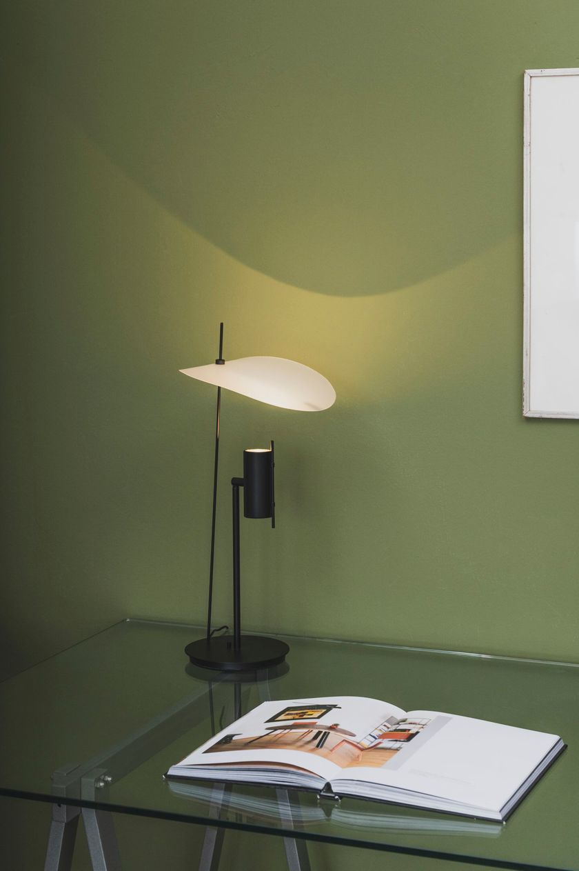 STILLA Table lamp By OliveLab