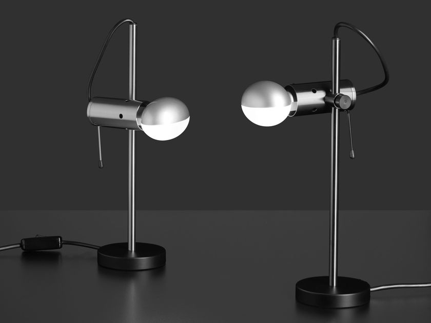 AGNOLI - 251 Table lamp By Oluce | design Tito Agnoli