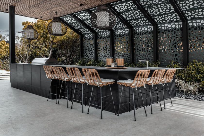 VILLA IN SAVION Cocina para exteriores By Outopia