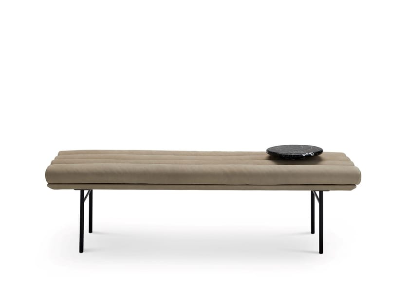 PAN FLUTE | Leather bench seating By Saba Italia design Paolo Grasselli