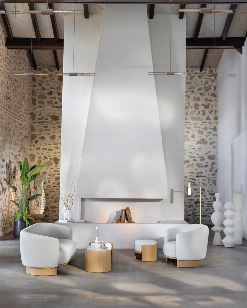 HUG Fauteuil en tissu avec accoudoirs By PARLA | design Betül İnci