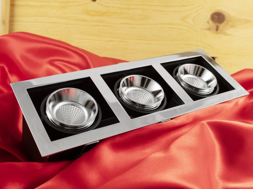 PATTY 3 spotlight By LuceControCorrente