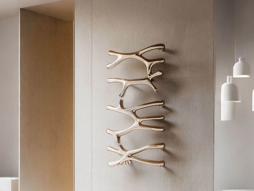 DAPHNE'S BRANCH Stainless steel towel warmer By P&Bhusri